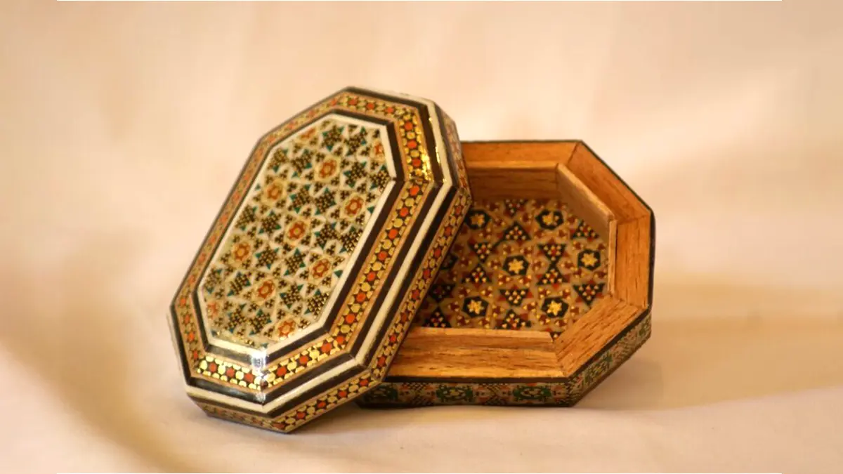The Art of Handcrafted Boxes: A Timeless Treasure - alboxat